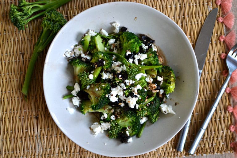 Salade de brocoli à la feta et aux olives : la petite salade légère ...